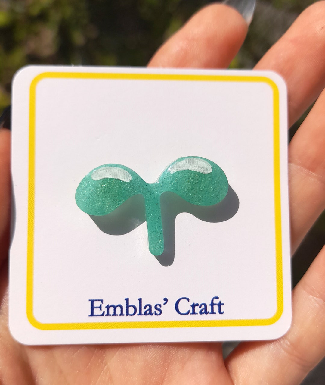 Sprout Pin, FFXIV Sprout Pin, Pin, FFXIV, Unique Gift, Leaf Pin - Etsy