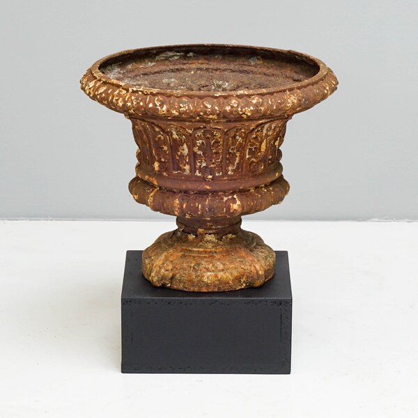 Cast Iron Urn Planter - Etsy