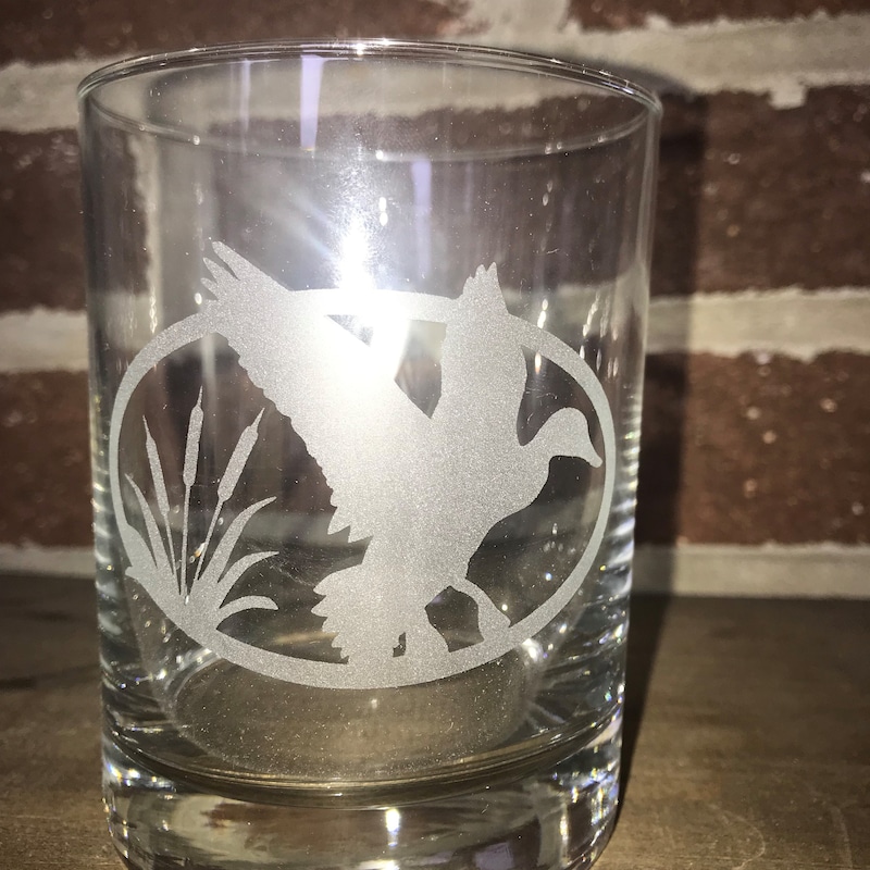 Hunter's Pub - Etsy UK