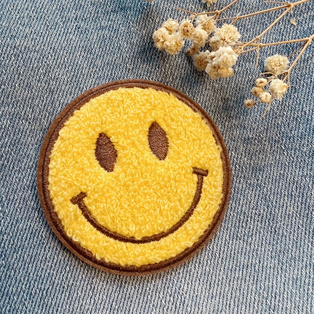 Smiley Chenille Patch- Embroidered Iron on Patches for Jackets ...