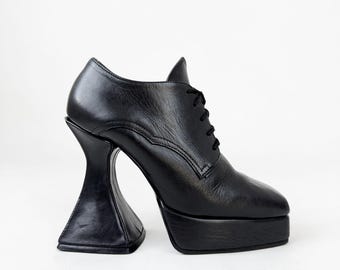 Vintage Women's Pumps - Etsy