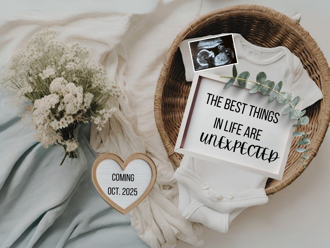 Gender Neutral Minimalist Pregnancy Announcement Digital, Editable ...