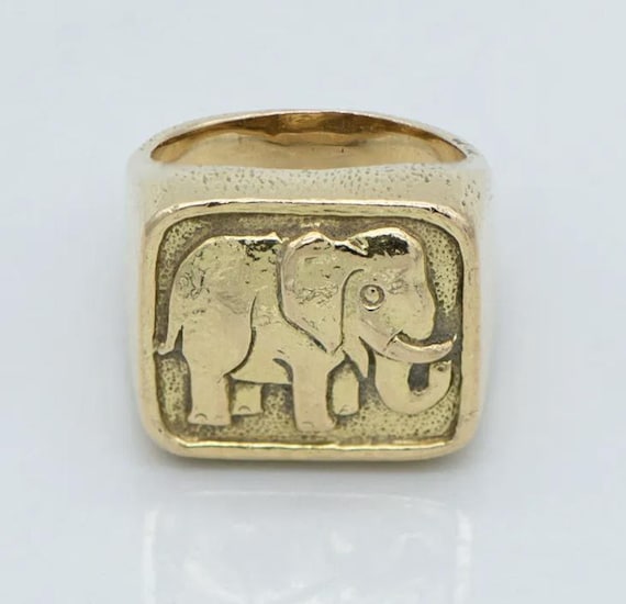 David Webb Elephant Signet Ring - Gem