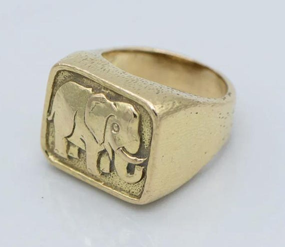 David Webb Elephant Signet Ring - Gem