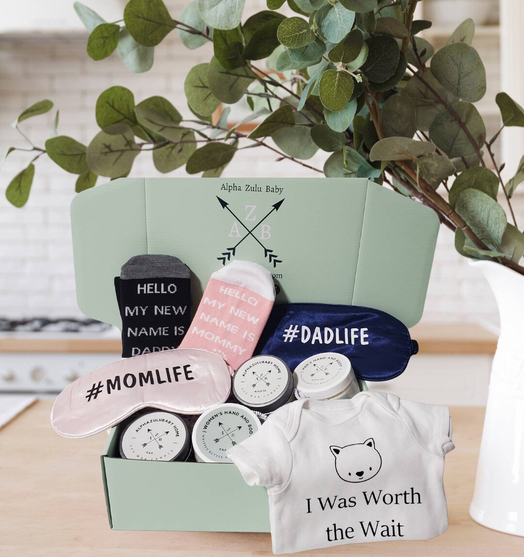 New Parent Gift Box: #MOMLIFE #DADLIFE Sleep Masks & Body Butters - Etsy