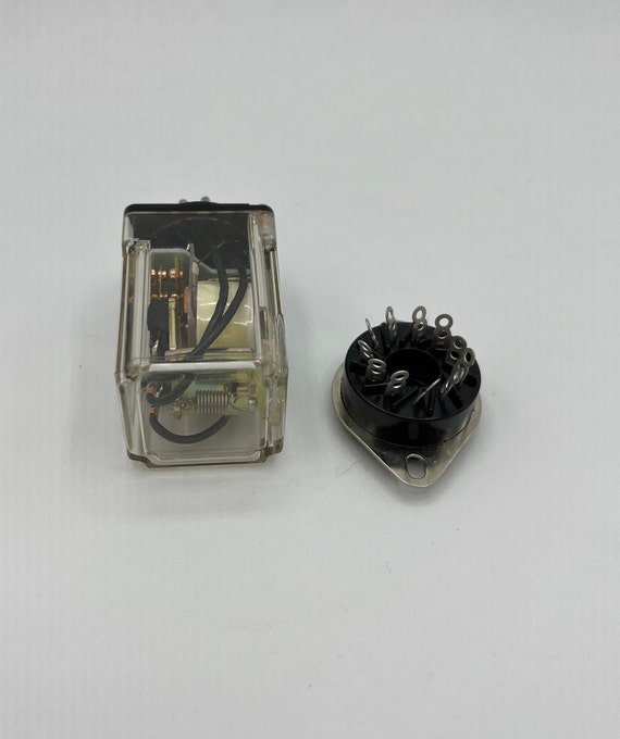 Ghostbusters Ghost trap pedal 11 pin relay and socket - Gem