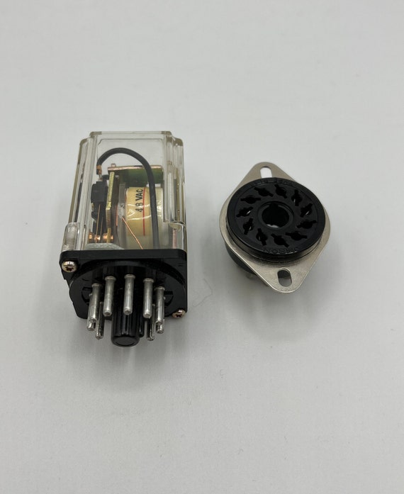 Ghostbusters Ghost trap pedal 11 pin relay and socket - Gem