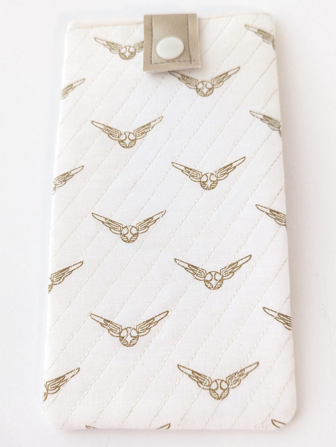 Golden Snitch Eyeglass Case, Padded Eyeglass Pouch, Sunglasses Holder ...