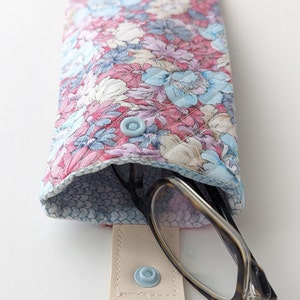 Elegant Flowers Eyeglass Case, Handmade, Quilted, Sunglasses Pouch ...