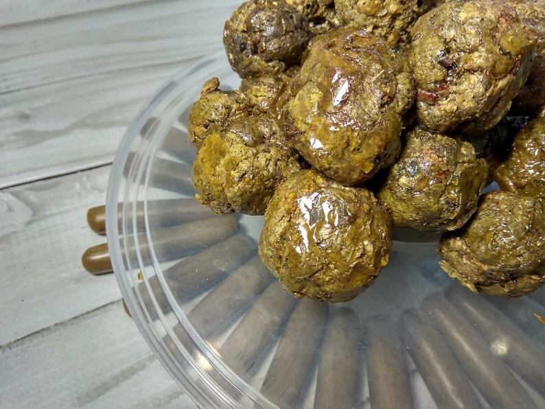 Raw Propolis Natural Bee propolis 10 gr and more | Etsy