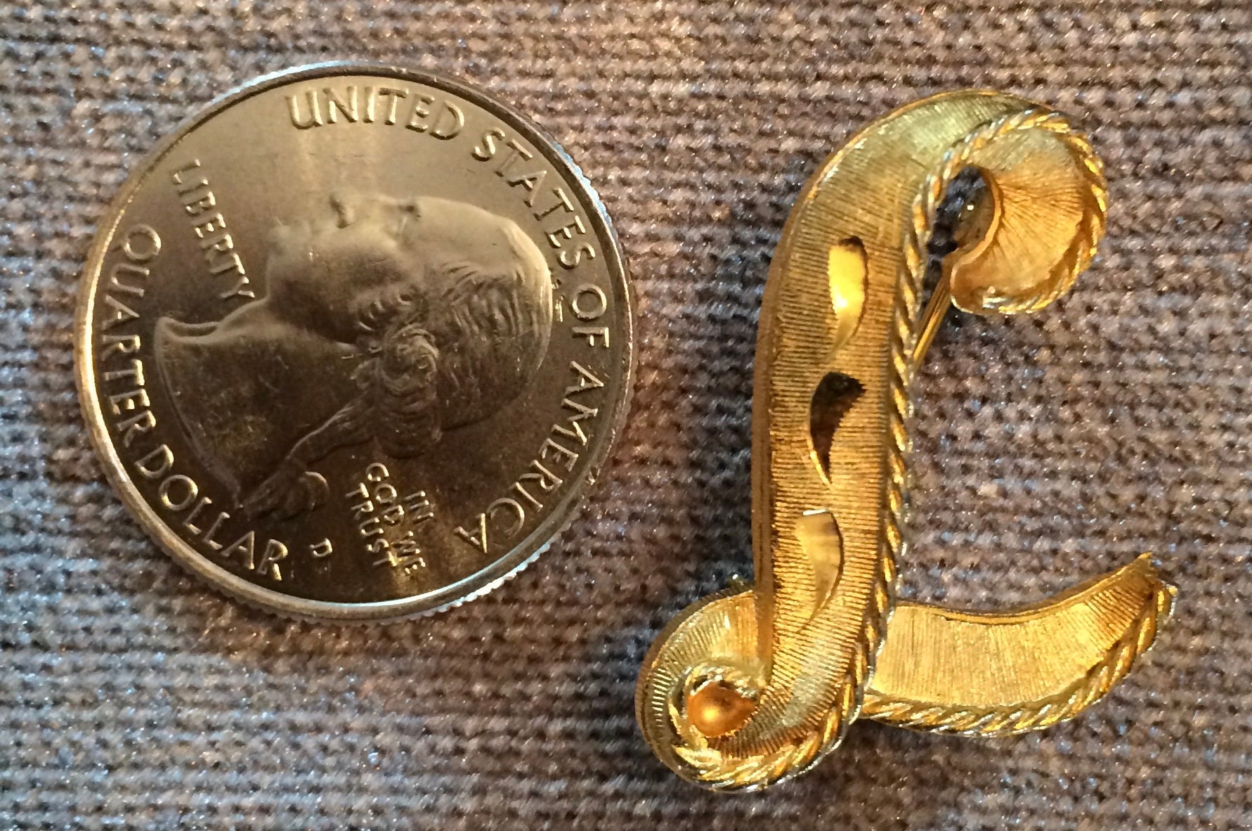 L pin gold is pL pin | Etsy