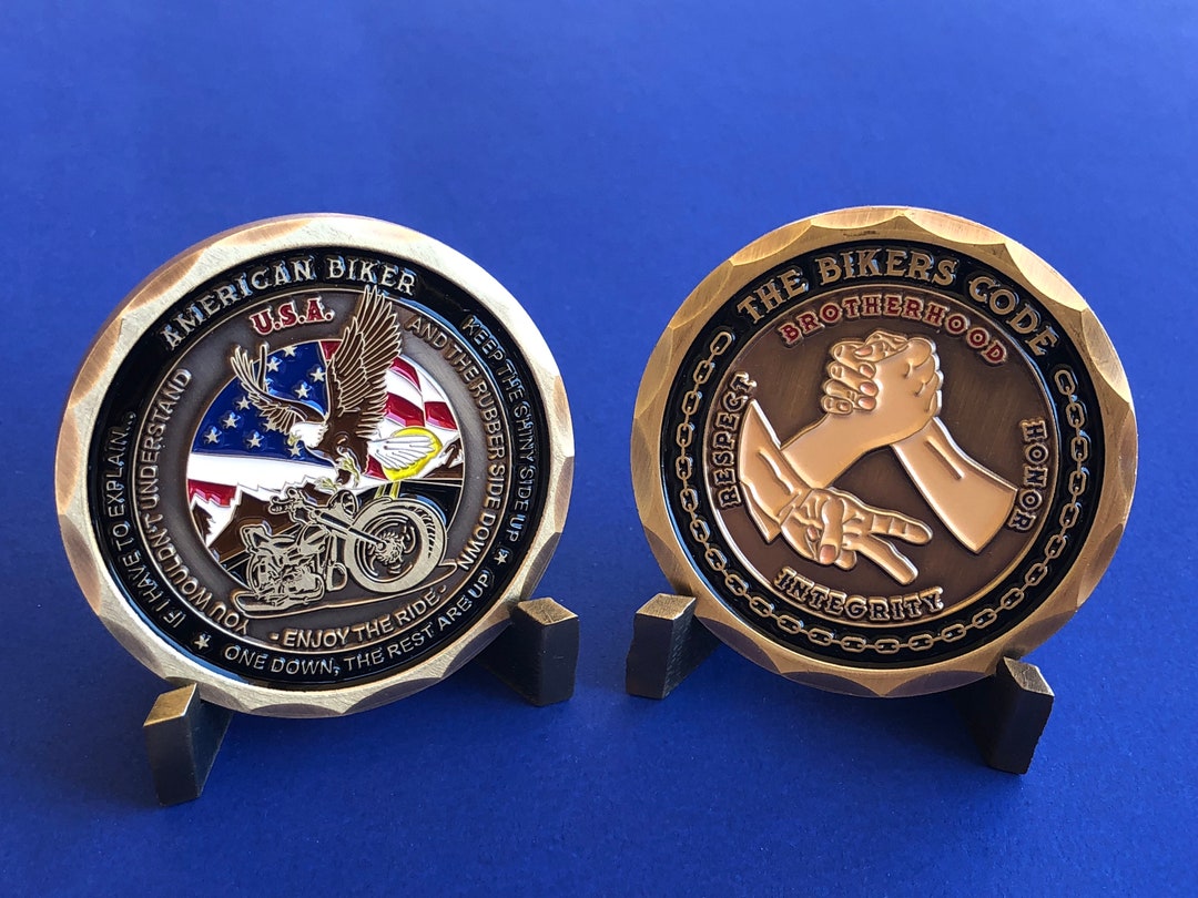 MOTORCYCLE CHALLENGE COIN “the Bikers Code” Brotherhood Honor Respect ...