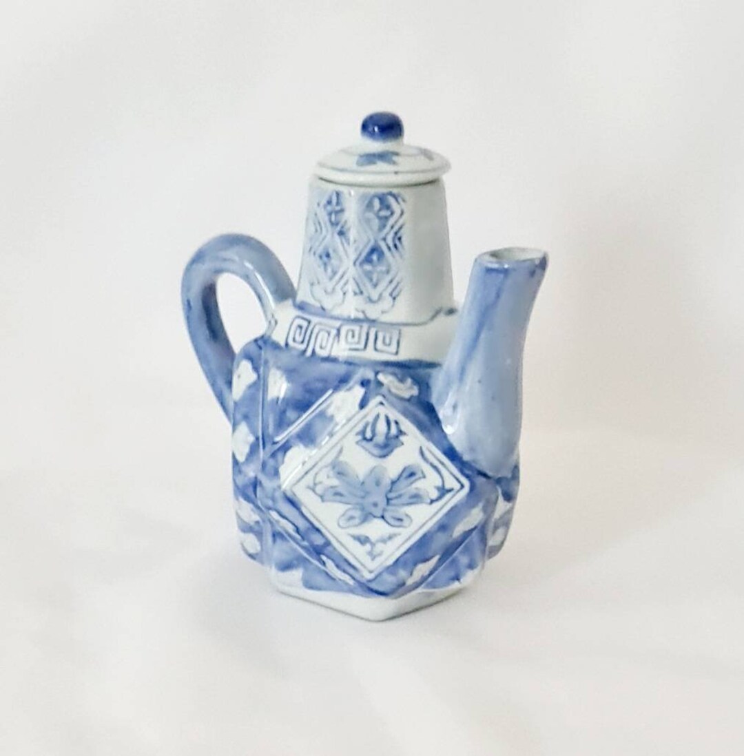 Vintage Chinese Blue and White Teapot, Long Neck Asian Teapot, Retro ...