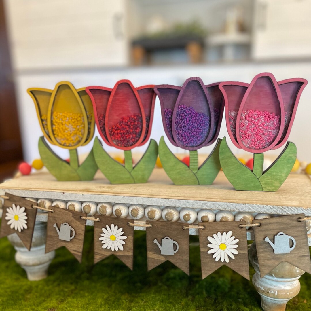 TULIP SHAKER Sign/ Tulip Flower Signs/ Wood Signs Shaker With Beads and ...