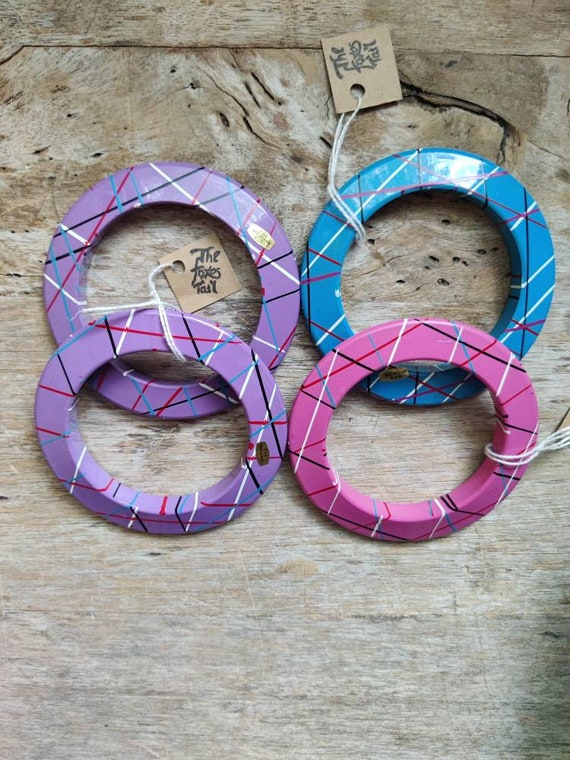 Radical bangles, in 3 colors, paint splatter, 80s dea… - Gem
