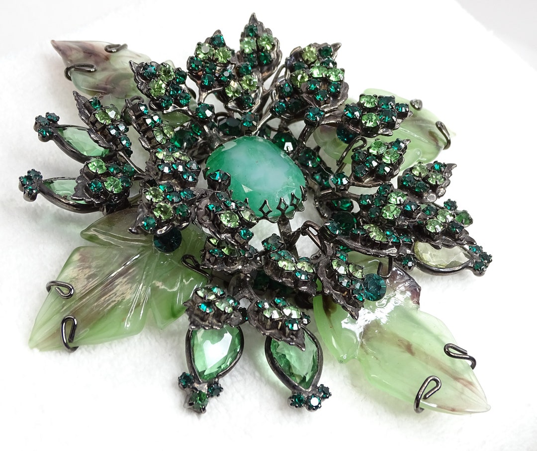 Massive Lawrence VRBA 6" Green Art Glass Rhinestone Abstract Flower ...