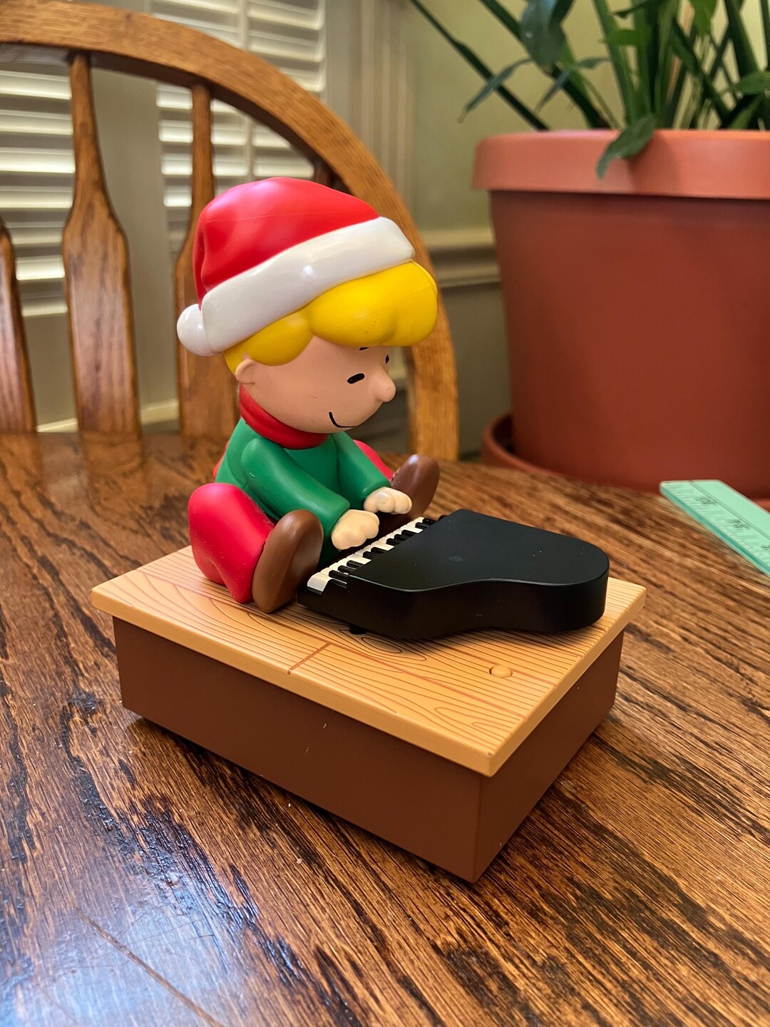 Peanuts Wireless Band Schroeder by Hallmark 2011 *please Read ...