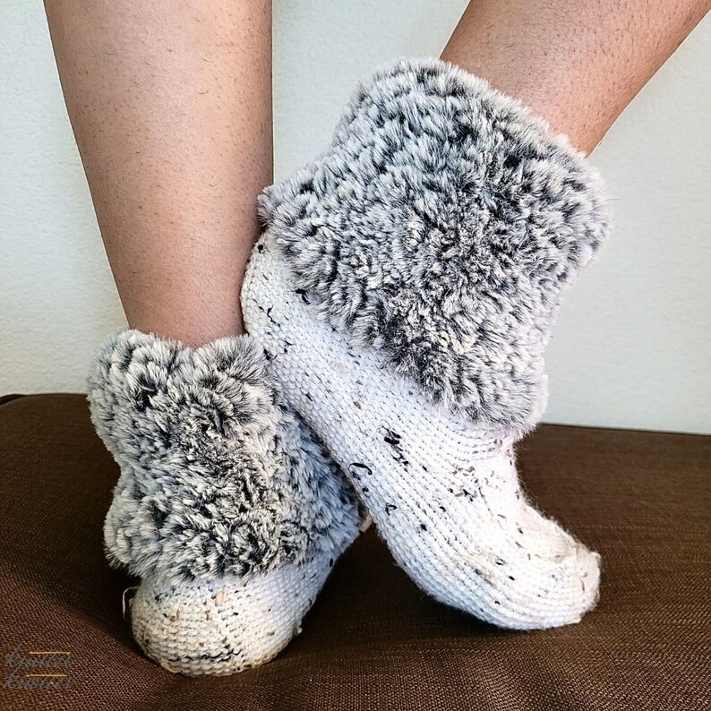 Shweta Slipper Boots With Faux Fur Trim | Tunisian Crochet | PDF ...