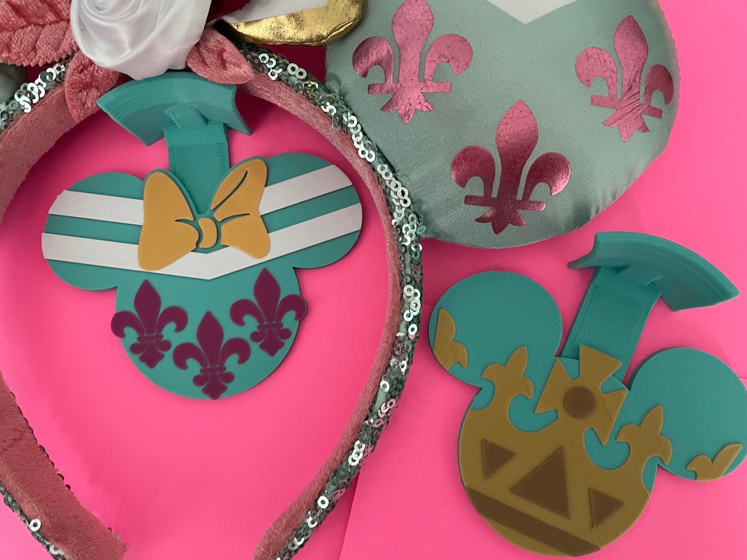 MMA Carousel Hook, Main Attraction, Mouse Ear Display - Etsy