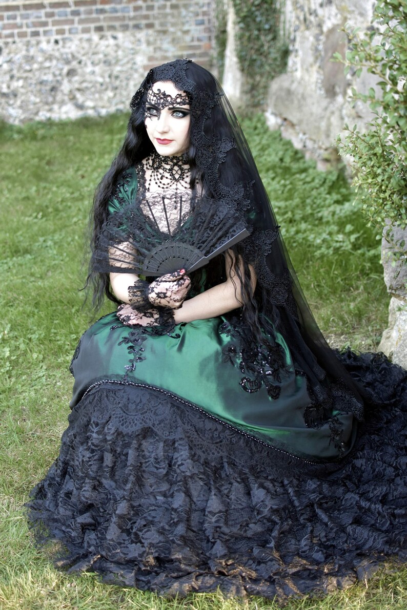 Emerald Green Royal Gothic Wedding Embroidered Bridal Gown - Etsy