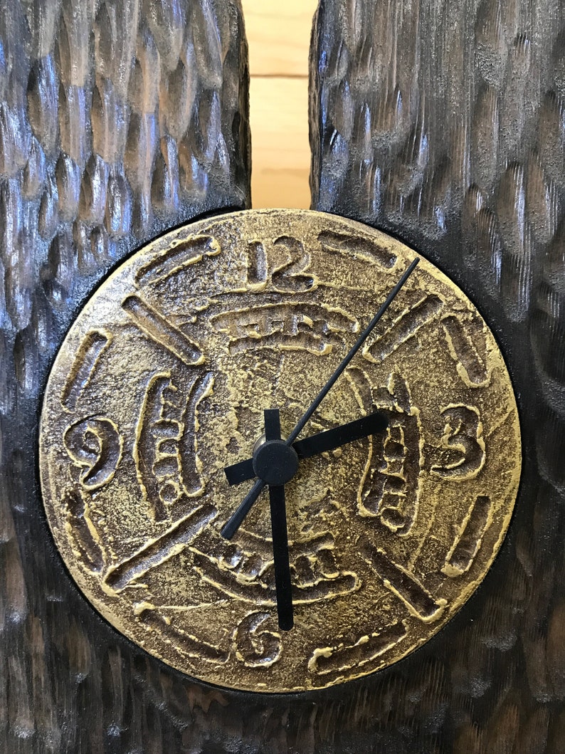 TOTEM Vertical Clock - Etsy