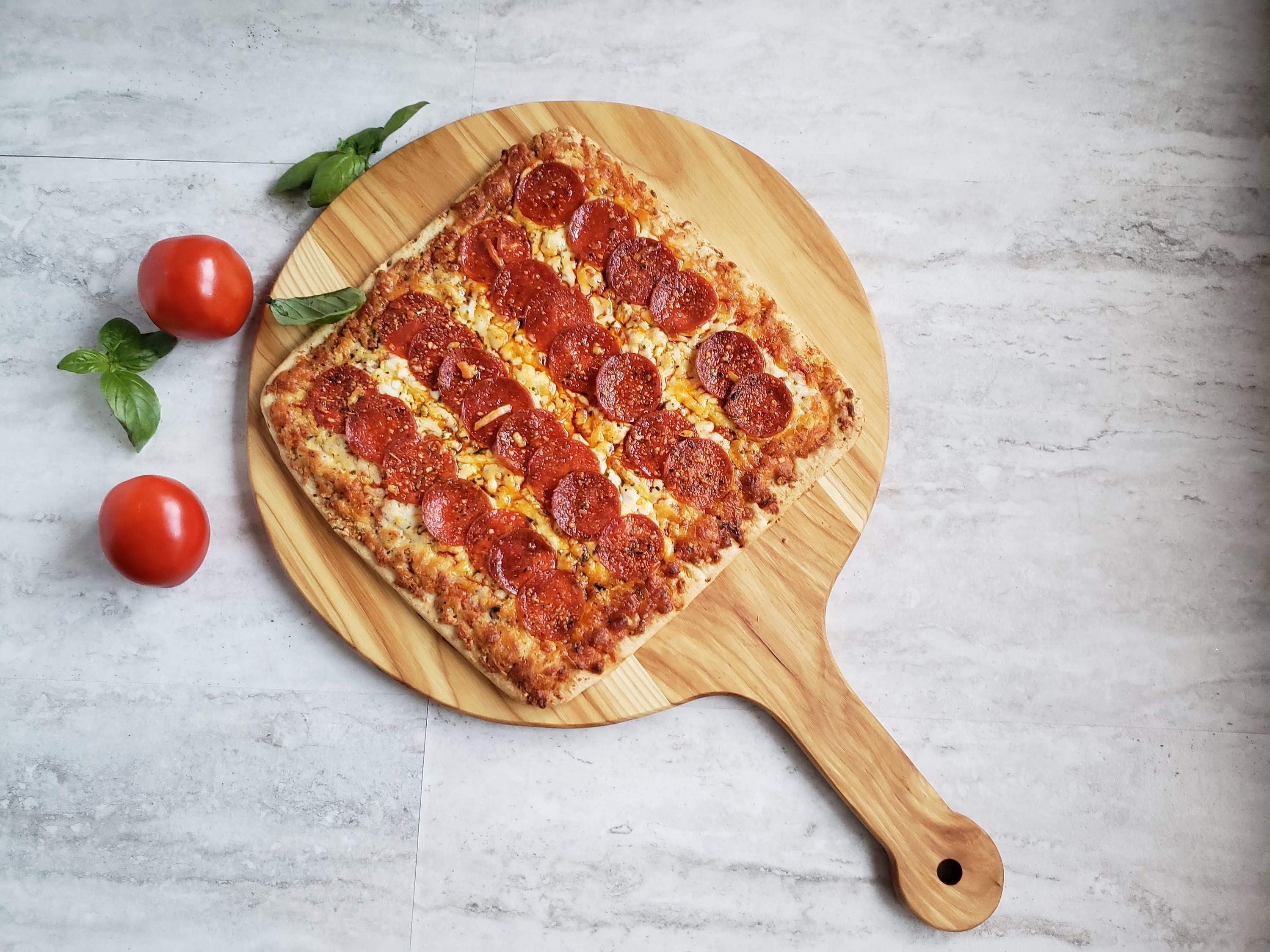 Handmade Hickory Pizza Serving Board With Handle: 14 Inch Round Cheese ...
