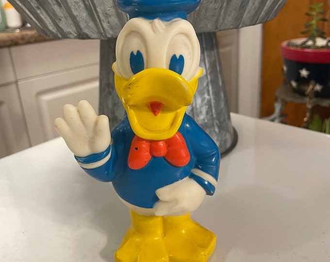 Walt Disney's Donald Duck Gabriel CBS Toy Rubber Squeak Toy 7 Inch Tall ...