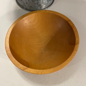 Round Wood Bowl 9-inch Diameter and 2-inch Tall - Etsy