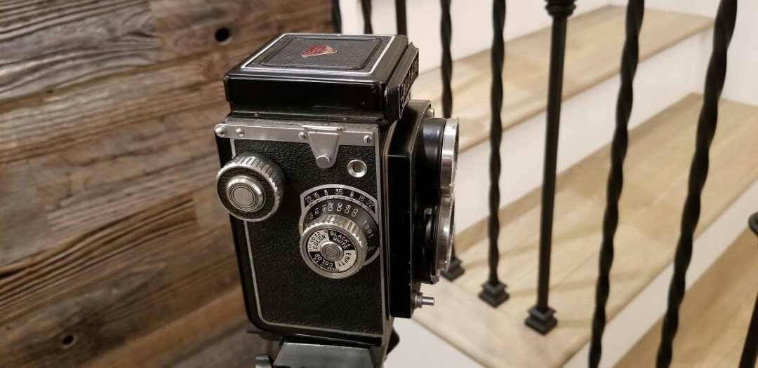 Beautyflex Model D, C1955. TLR Camera - 6x6cm Rollfilm With FC Biokor 3 ...