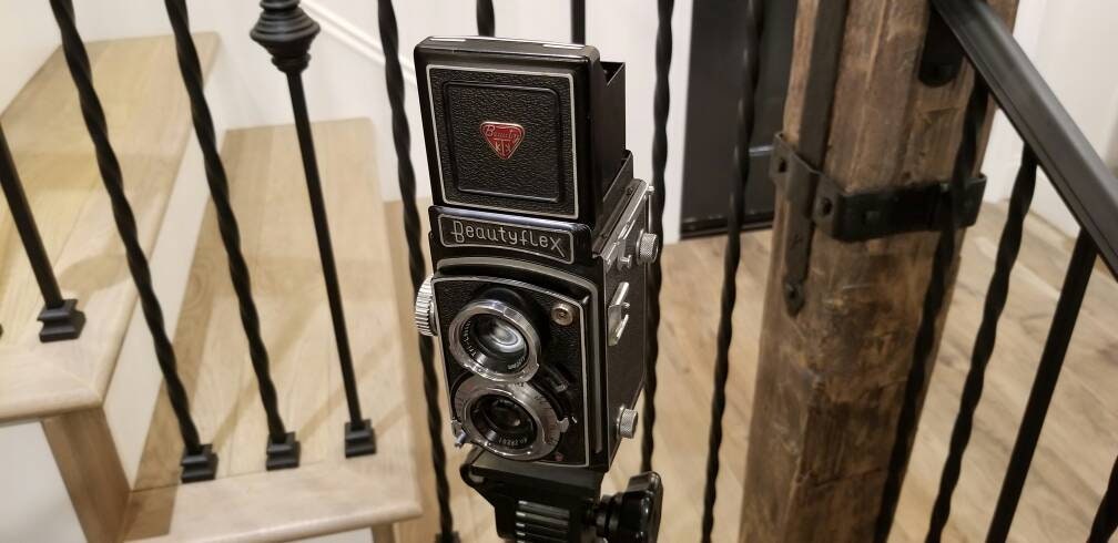 Beautyflex Model D, C1955. TLR Camera - 6x6cm Rollfilm With FC Biokor 3 ...