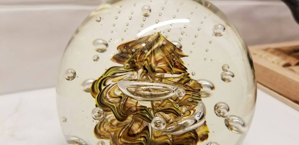 Dynasty Gallery - Blown Glass Art Mega-paperweight. Hand Made Part of ...