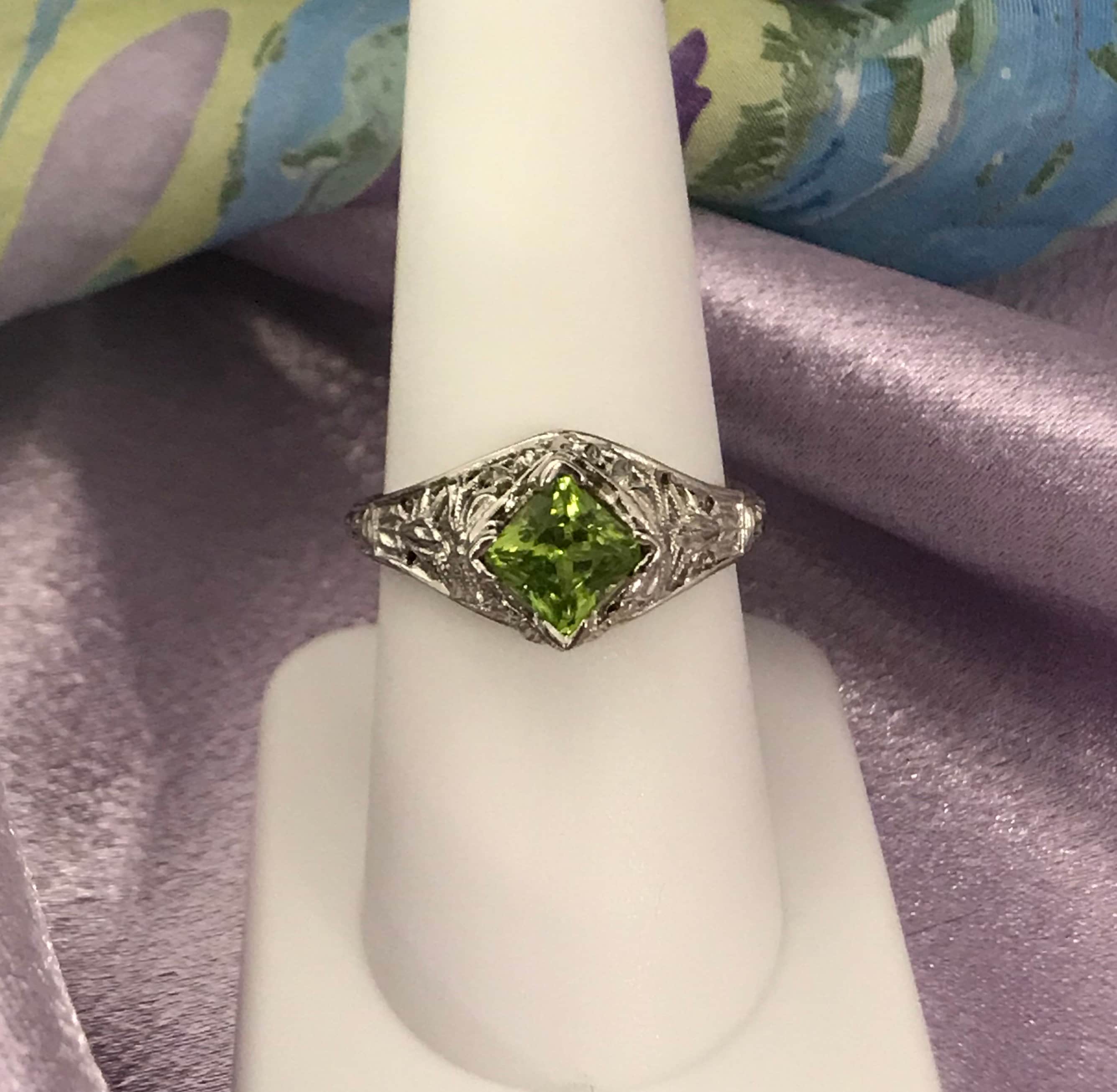 Art Deco Peridot Ring - Etsy