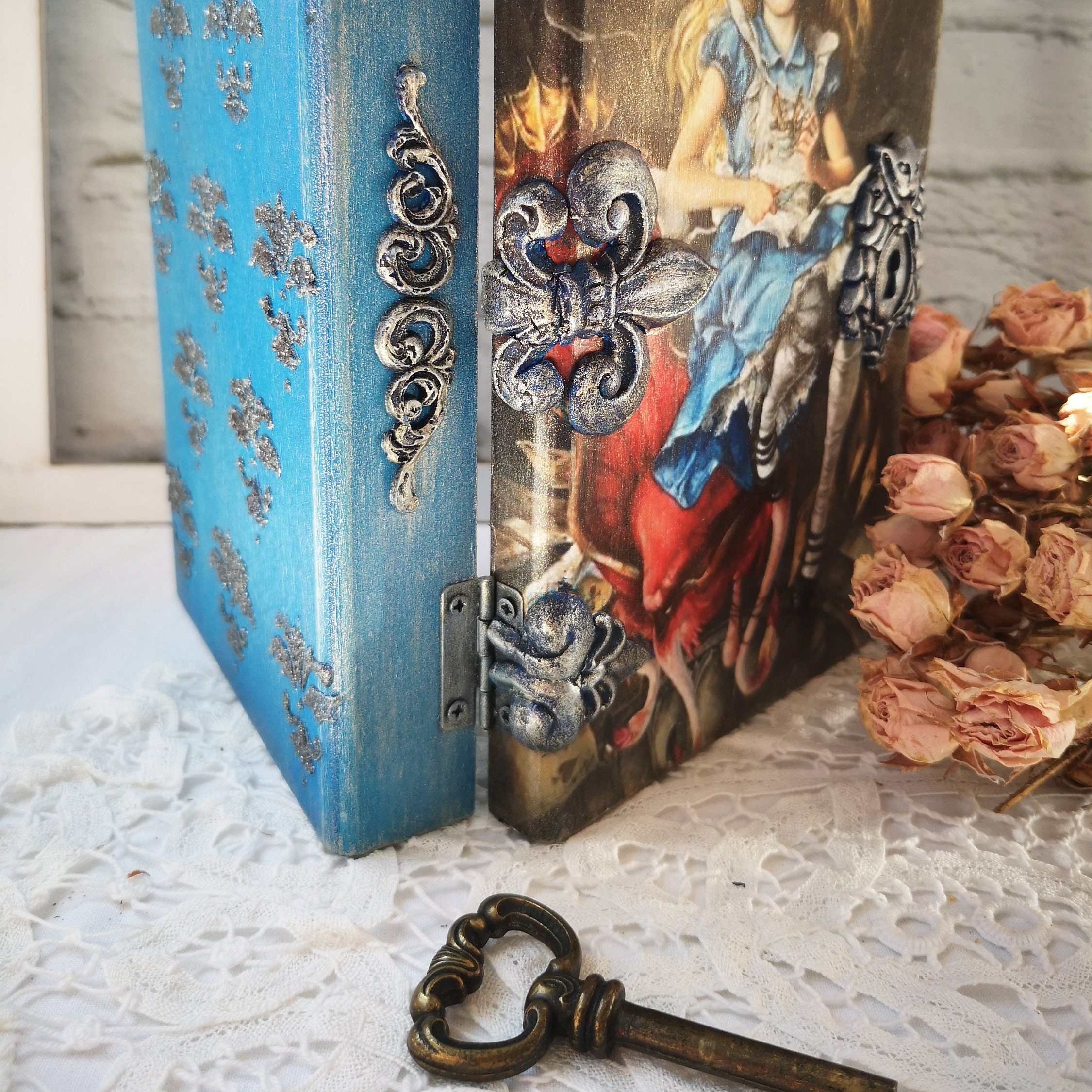 Alice in Wonderland Box With Lock. Alice Gift. Alice's - Etsy