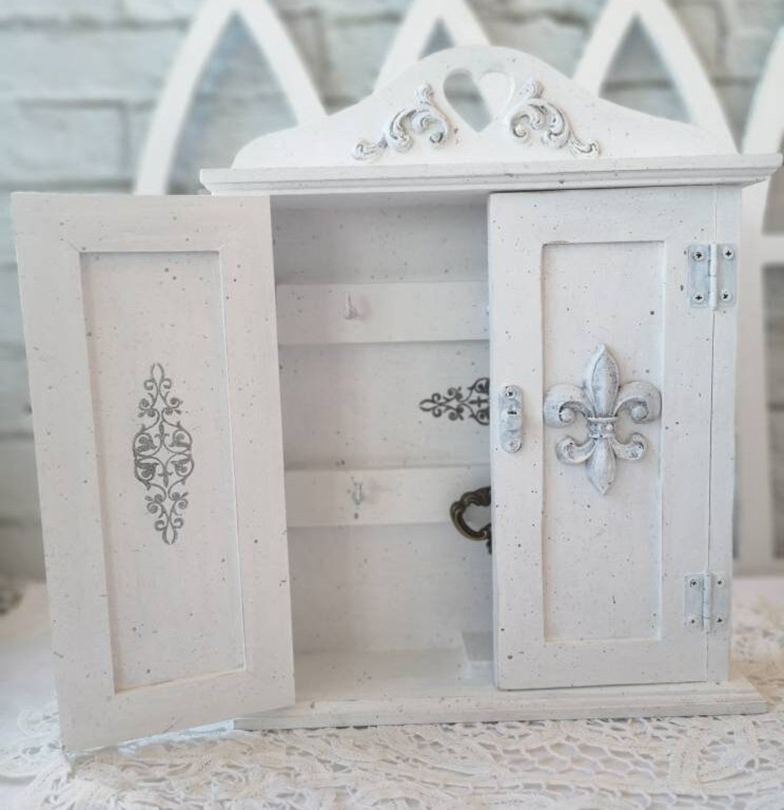 Large Vintage Wall Key Organizer White Fleur-de-lis Key Rack | Etsy