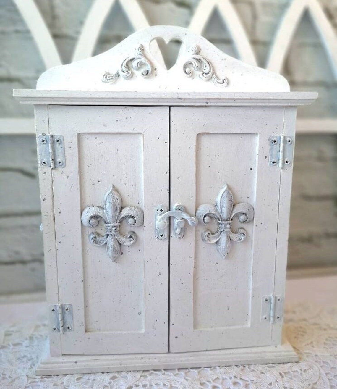 Large Vintage Wall Key Organizer White Fleur-de-lis Key Rack | Etsy