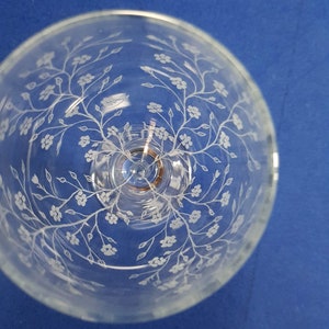 Unique Hand Engraved Wine Glass - Etsy