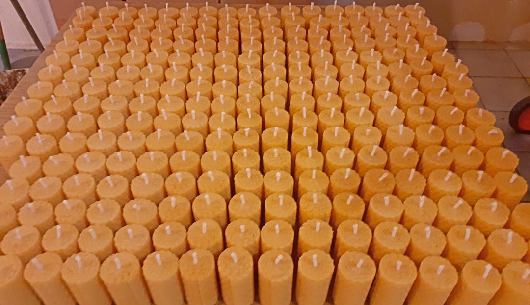 Beeswax Candles, Bulk 200 Pack, Pure Unscented Hand Rolled Mini Honey ...