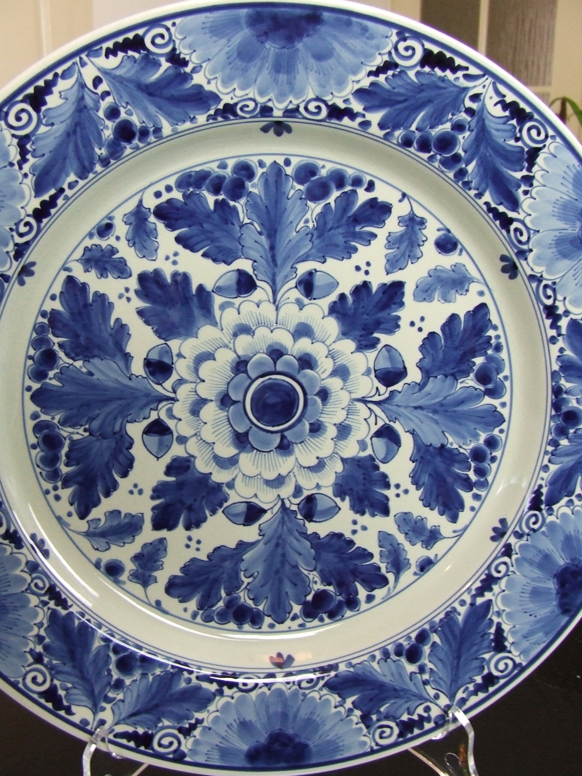 De Porceleyne Fles Delft very large handpainted Delft blue plate with ...