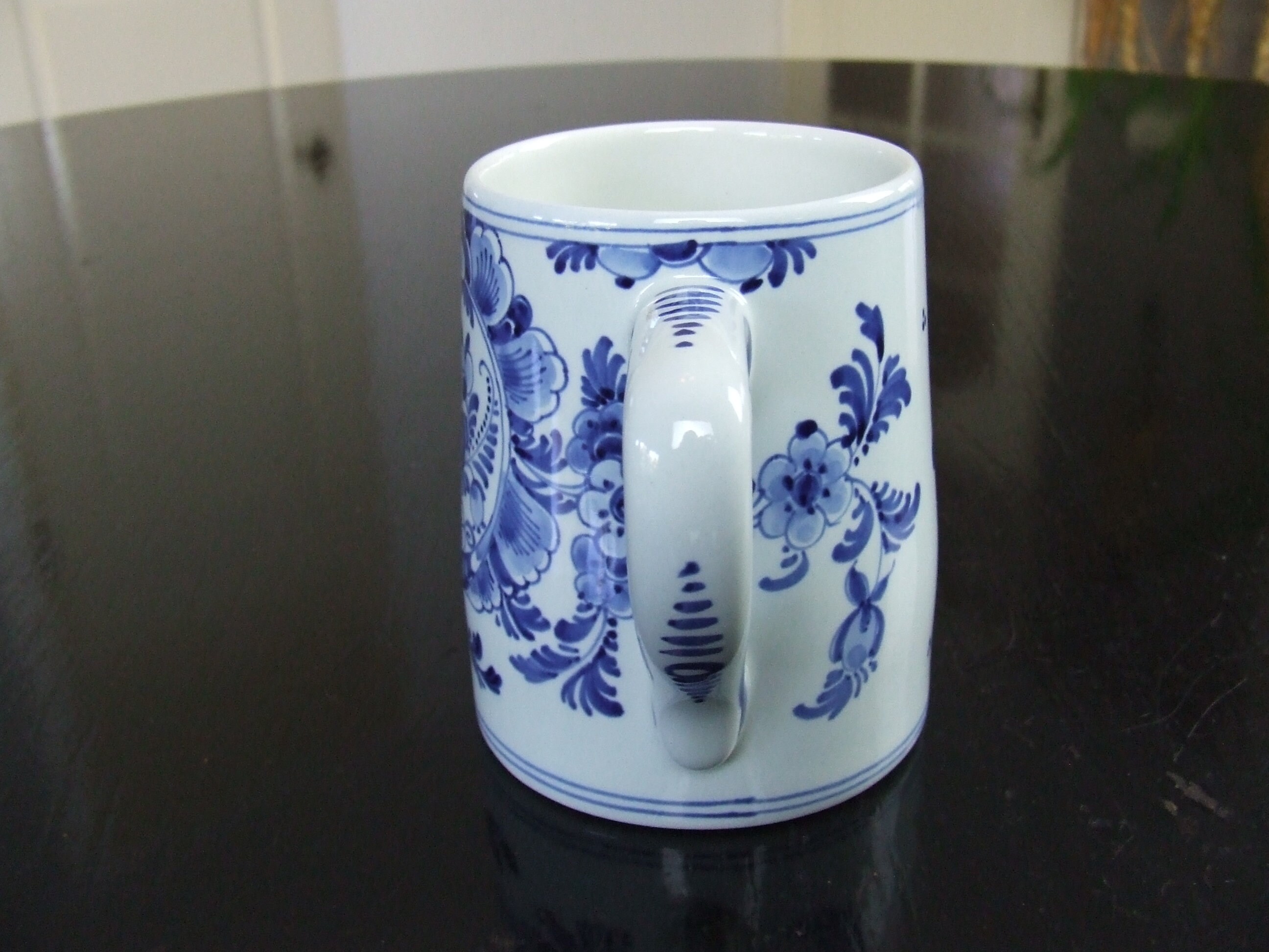 De Porceleyne Fles large handpainted Delft blue cup / mug