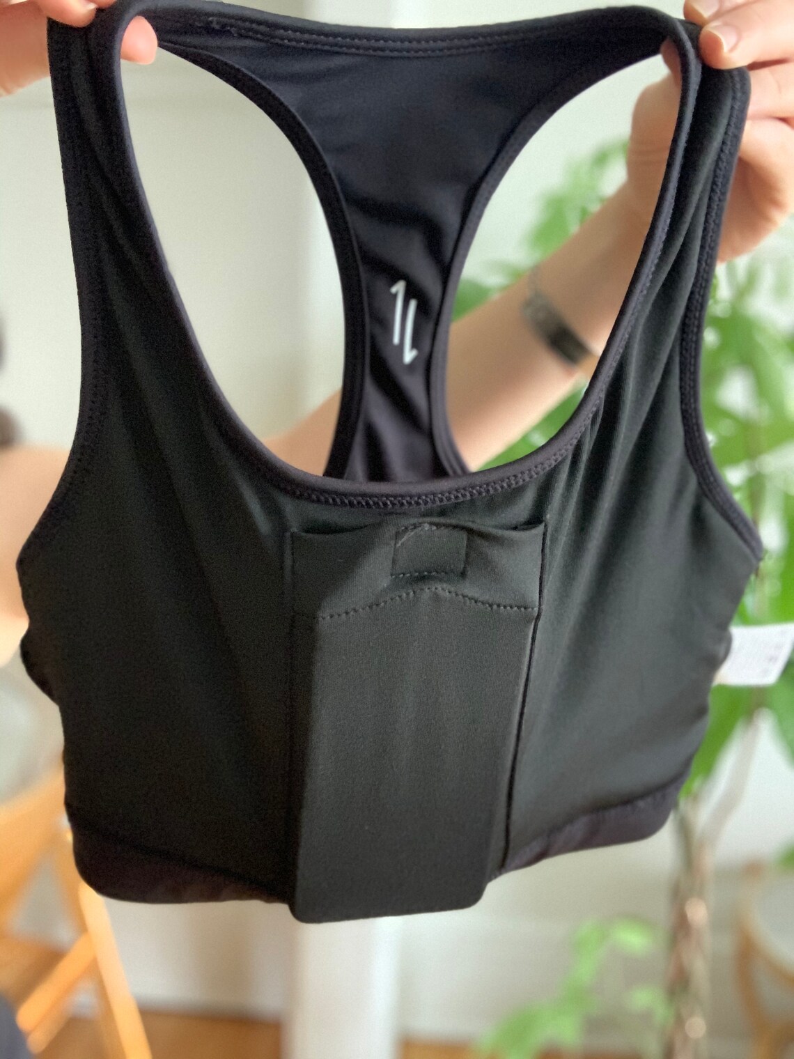 Black Sports Bra With Inside Pocket for Diabetes and Travel - Etsy