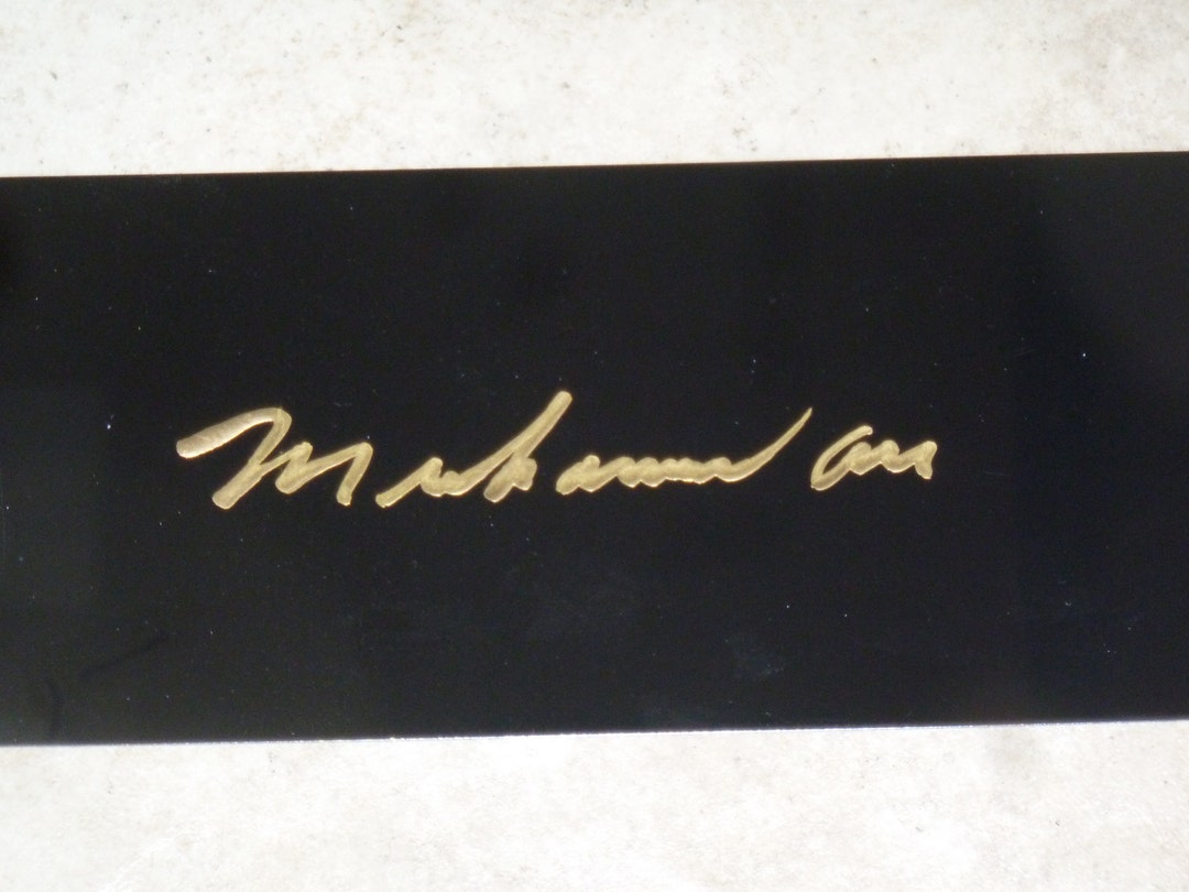 MUHAMMAD ALI Hand Signed 3 X 9 Inch Metal Sheet Signed on 11/29/1997 ...