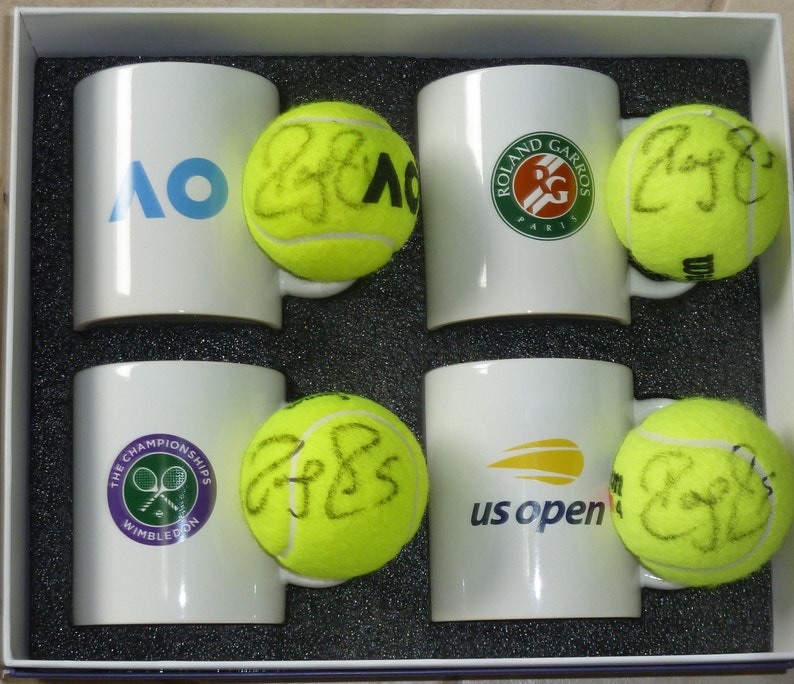 ROGER FEDERER Autographed 4 Ball Grand Slam Tennis Ball Set in Deluxe ...