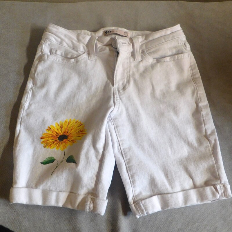 Daisy Shorts - Etsy