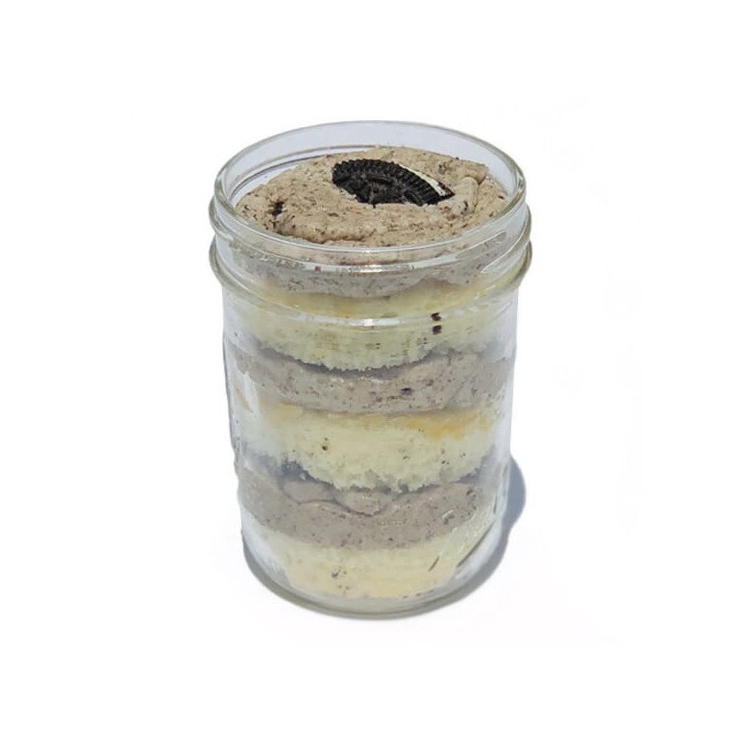 Supreme Cookies & Cream - Cupcakes in A Jar - Mollyandmia.com - Etsy