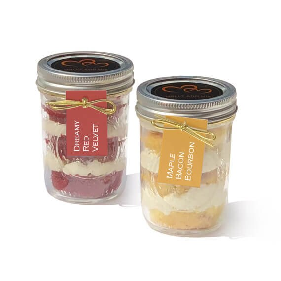 Supreme Cookies & Cream Cupcakes in A Jar Mollyandmia.com - Etsy