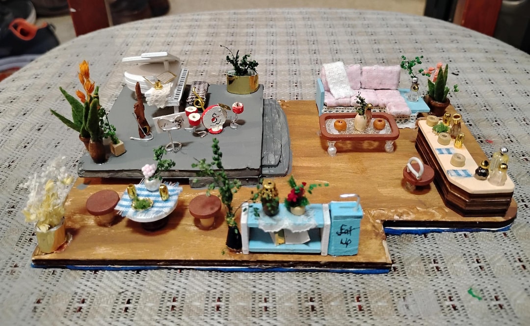 Dollhouse Nightclub Miniature Diorama, Restaurant, Bar, Our Place ...