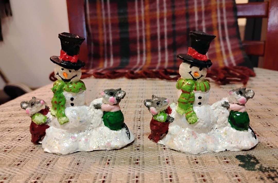 Christmas Mice Making Snowman, Tiny Mice Couple Building Snowman ...