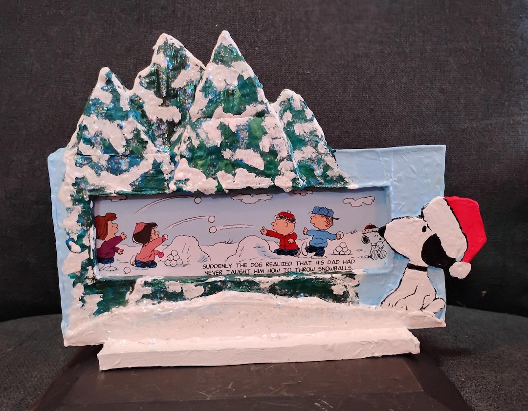 Peanuts Gang Framed Winter Comic Strip , Charlie Brown Snowball Fight ...