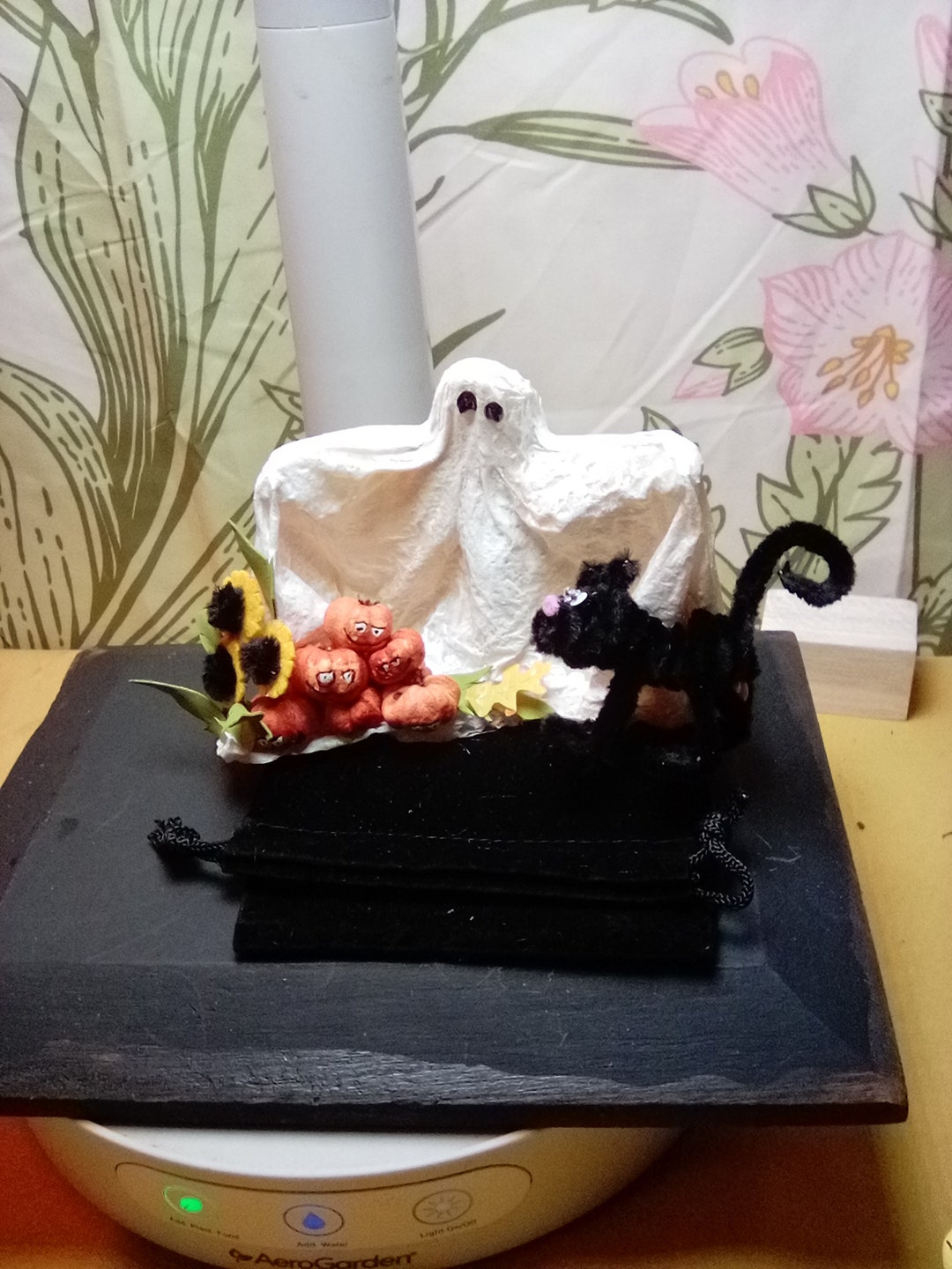 Floral, Paper Mache Ghost and Black Cat With Jack-o'lanterns and ...