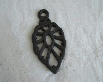 Vintage Cast Iron Trivets, Wilton 1894, Hearts, Curls, Black, Pot ...